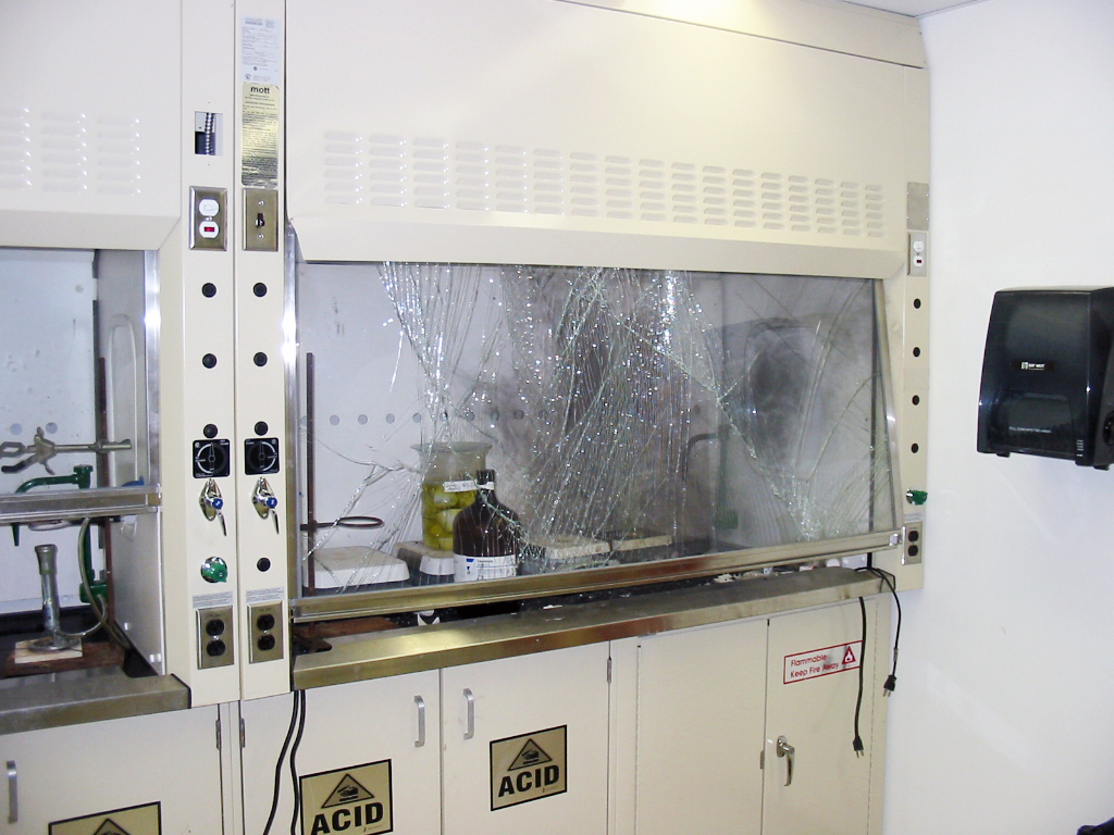 8 Ways Your Fume Hood Spec Could Be a Mess